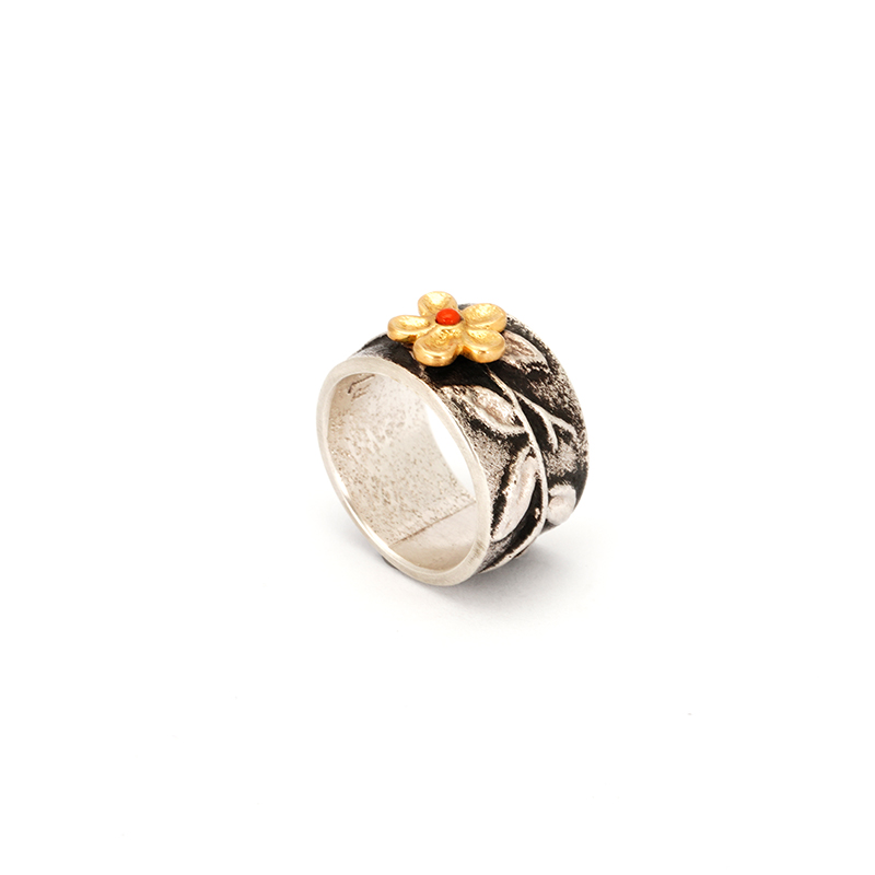 Rebecca, Begay Sterling Silver Ring With Gold Flower - Faust Gallery